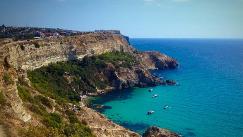 Фиолент Где находится келии отшельников древнего Монастыря . Показываю. КРЫМ Окрестности Севастополя