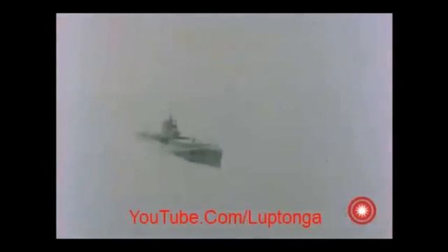 Трофейная японская субмарина уходит на дно