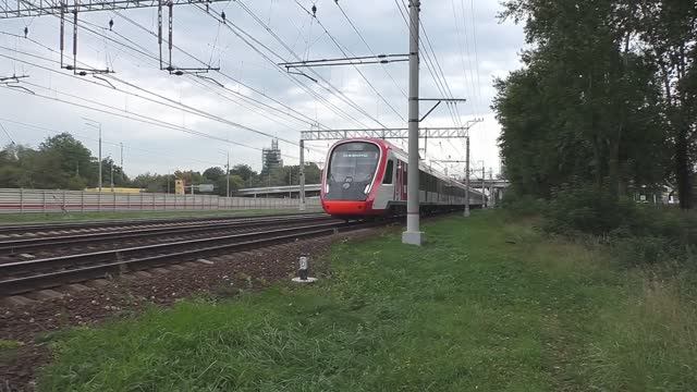 Электропоезд ЭГЭ2Тв-007 "Иволга 3.0" (аренда ЦППК) приг. поезд №7281/7282 Ипподром - Зеленоград.