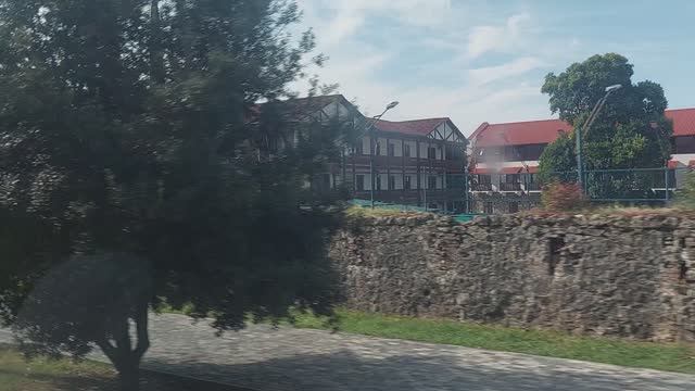 Город Гагра (Абхазия) / Вид из автобуса / Комментарии экскурсовода.