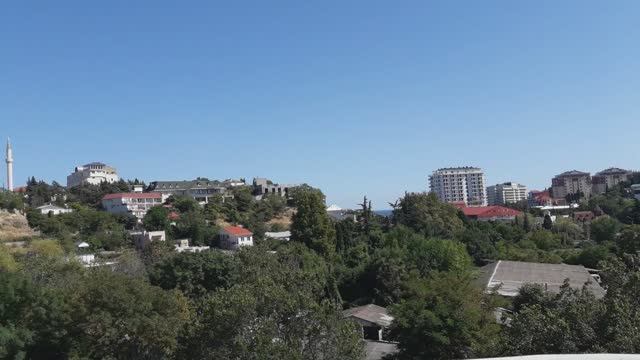 Крым / Алушта / Вид на город с возвышенности