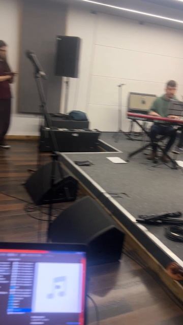 Подготовка Rock Show от Vladimir Yatskevich DJ Orchestra Show для корпоратива Esforse