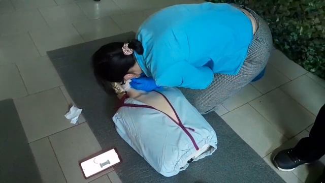 Сестры милосердия прошли курсы по оказанию первой помощи - 3