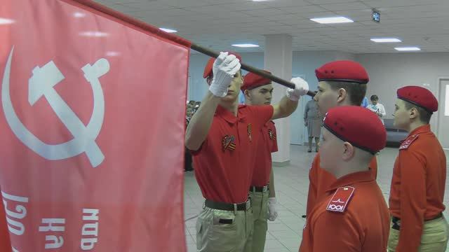 Передача Знамени Победы в Гимназию Краснообскую