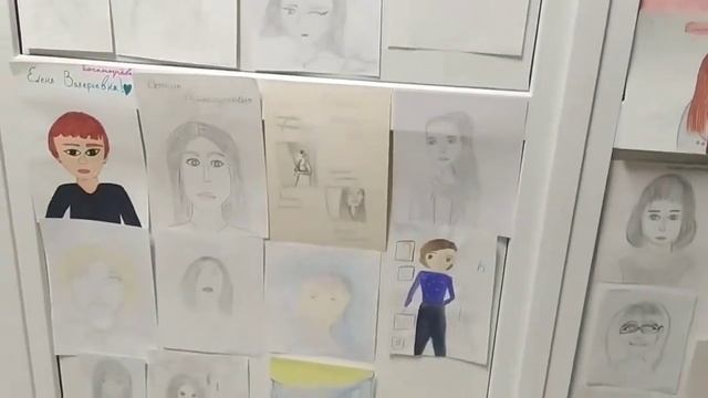 Выставка портретов ко Дню Учителя