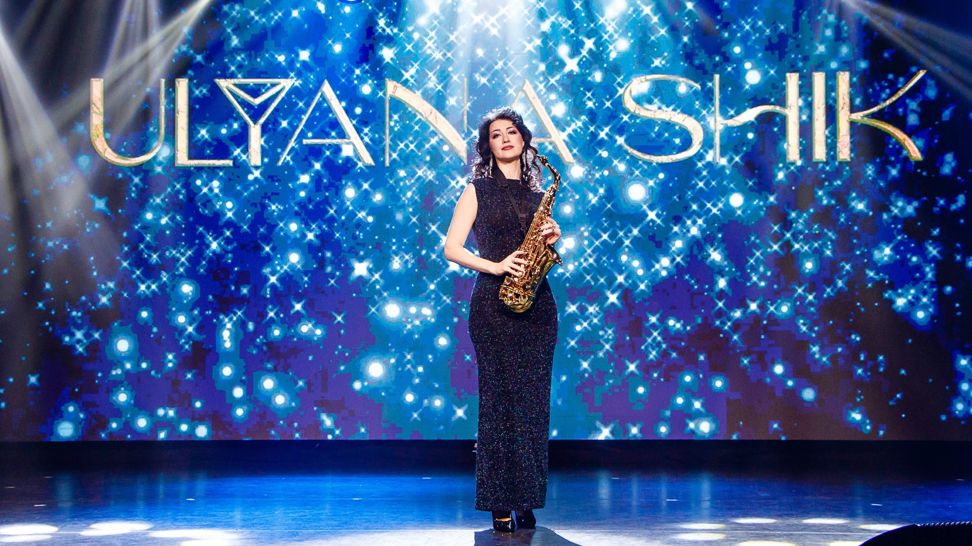 ULYANA SHIK, саксофон