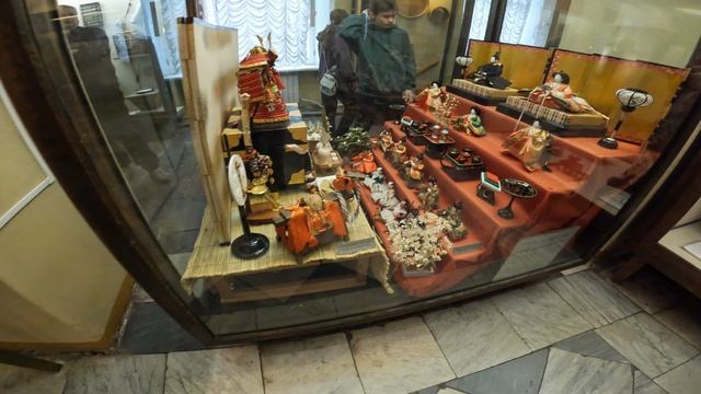 Музей антропологии и этнографии имени Петра Великого Российской академии наук  1 из 2