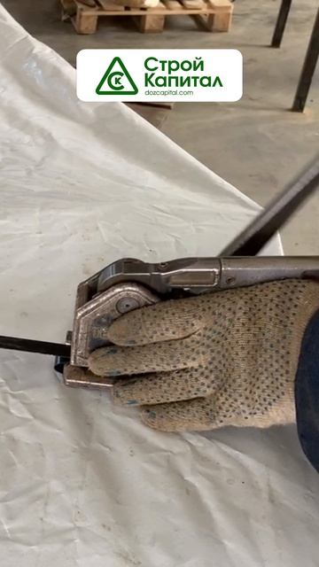 Процесс упаковки балки #деревообработка #клееныйбрус #строительство #производство