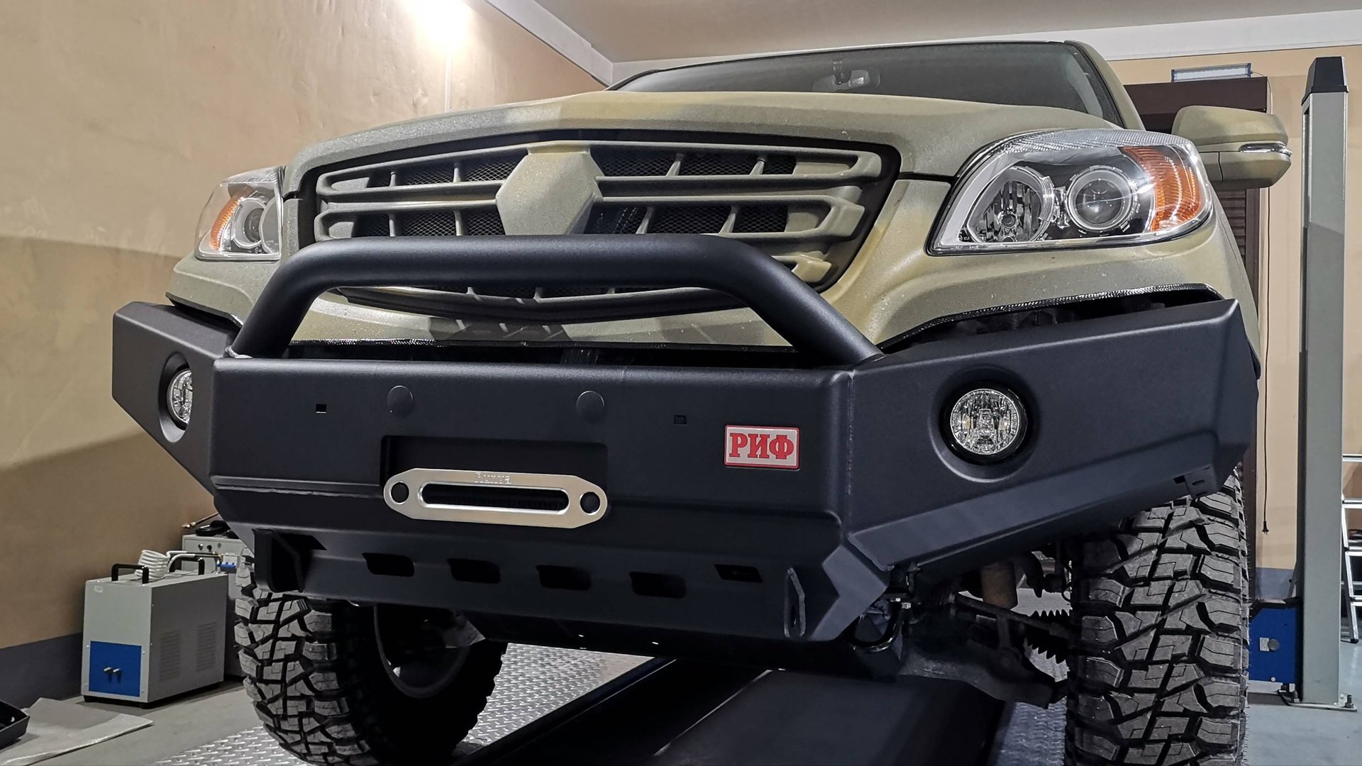 Силовой бампер РИФ на Sollers ST6: обзор и установка (полная версия)