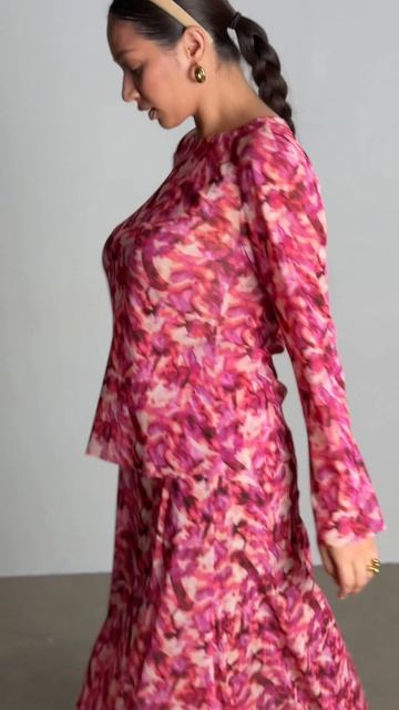 PLUS SIZE  SS 1/25. Лонгслив Б5660, Юбка Б4642
