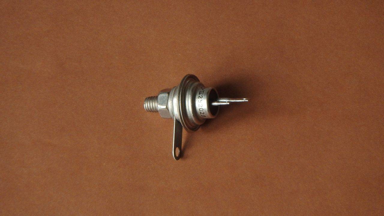 Выключатель на одном тиристоре.