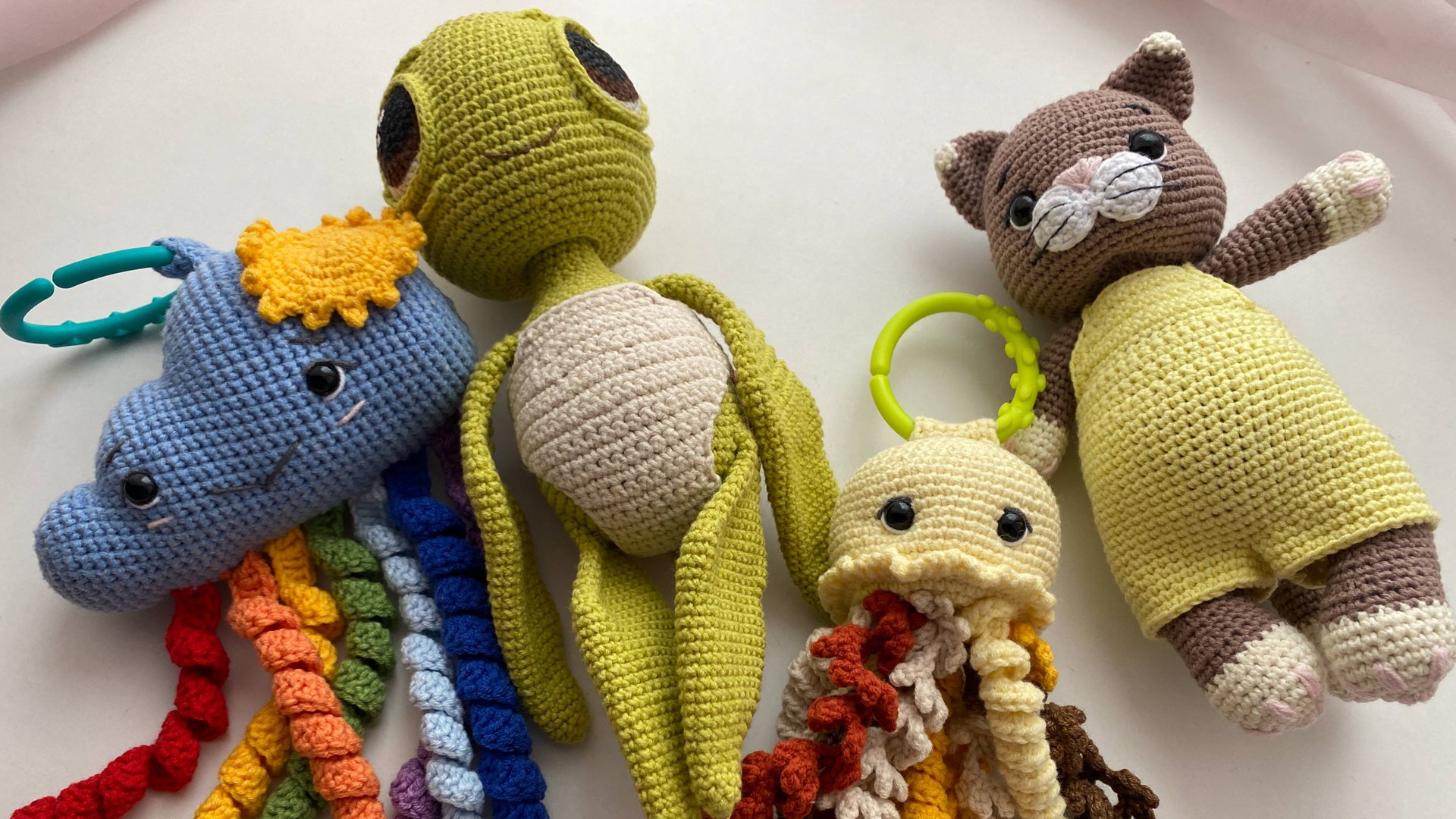 Вязовлог №5. Мои процессы и малышковые игрушки в наличии.