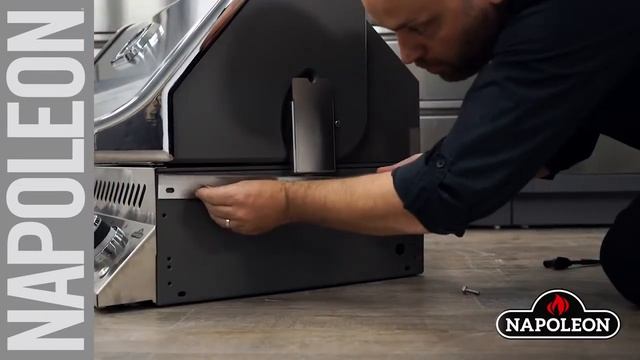 Установка и монтаж встраиваемого гриля Napoleon в кухню на открытом воздухе