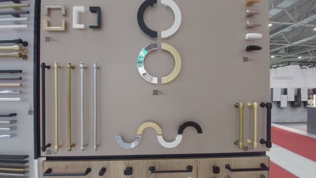 Стенд МДМ на выставке UMIDS 2025. Мебельные ручки