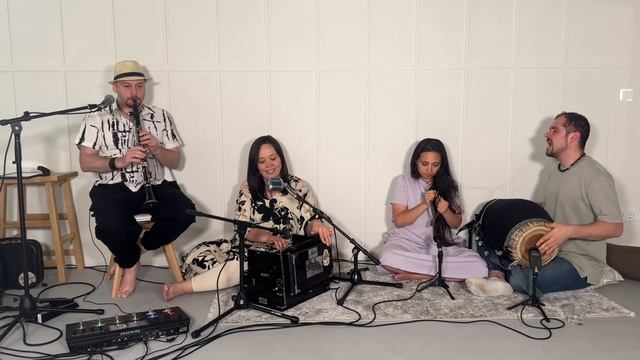 Dewi's Band Live - Gopala Radha