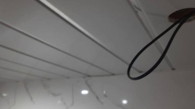 Подключение лампочек в подвесной потолок