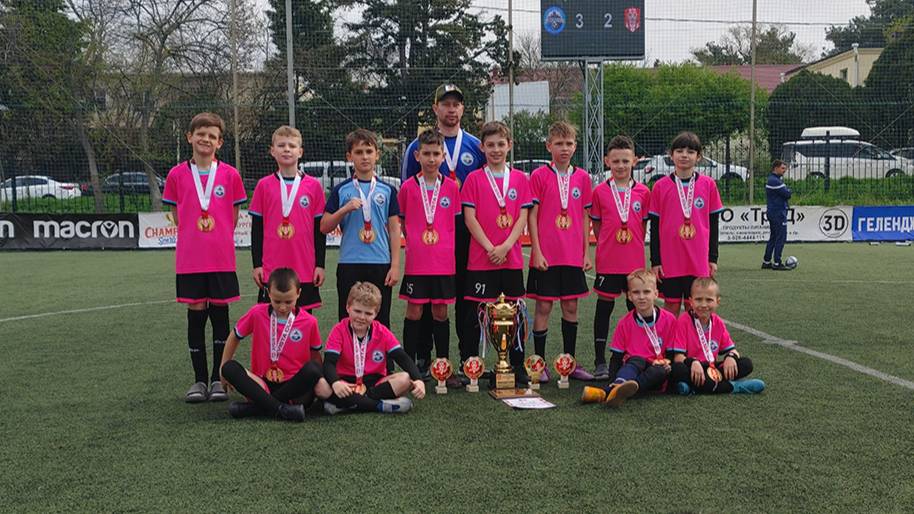 Награждение - Кубок Чемпионов 2025 команд 2015 г.р. 01-05.04.2025г
