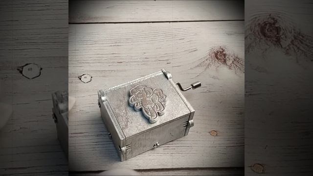 Музыкальная шарманка Единорог серебро (фанера)