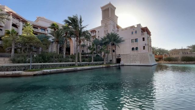 11157345-uhd_3840_2160_30fps