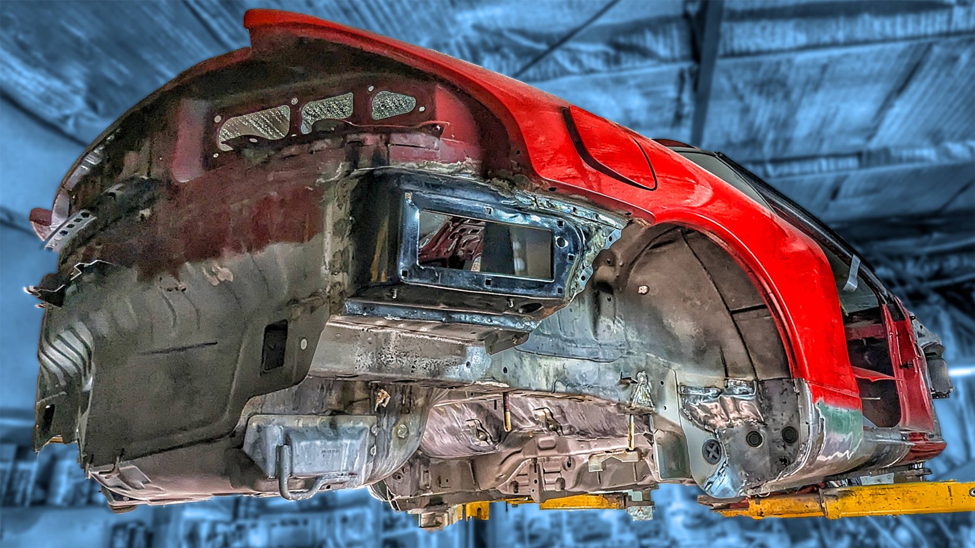 Вся жесть кузовни 30 летнего корыта. Мы свариваем, а оно рассыпается. Реставрируем легендарный авто