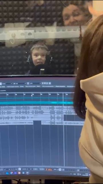 a4aed25a-9b41-4e4f-b9b1-af5b9a50efc8