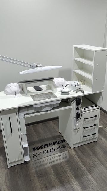 Маникюрный стол с расстановкой предметов (часть 5)