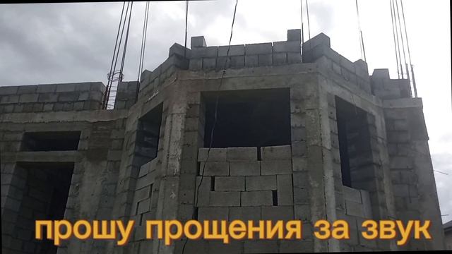 Оконные проемы в эркере.