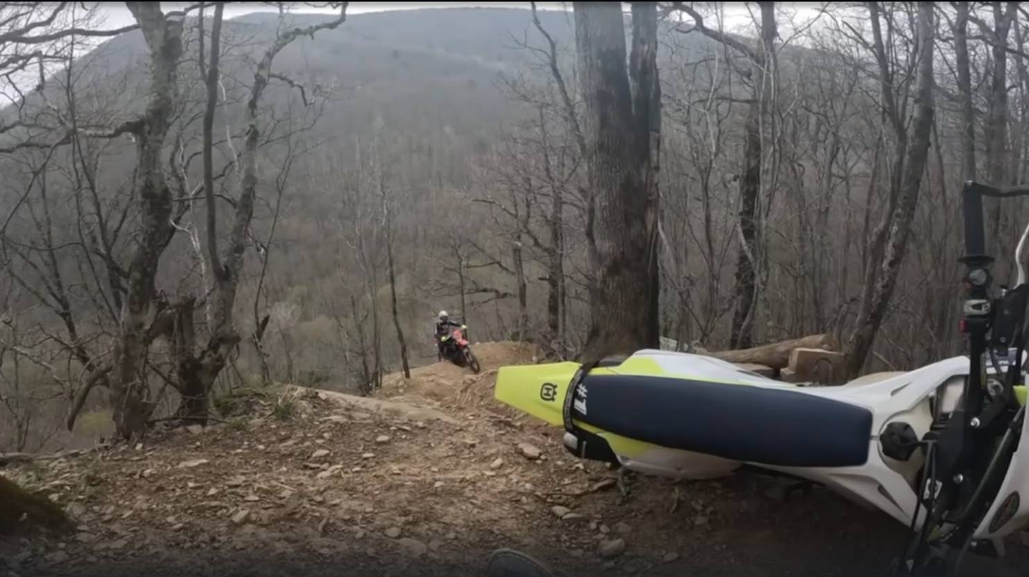 Хард Эндуро покатушки Подъем в гору на Husqvarna 300 2t KTM 2 такта и Китай Enduro мото