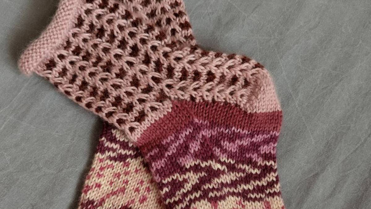 носки из одной расцветки апрель