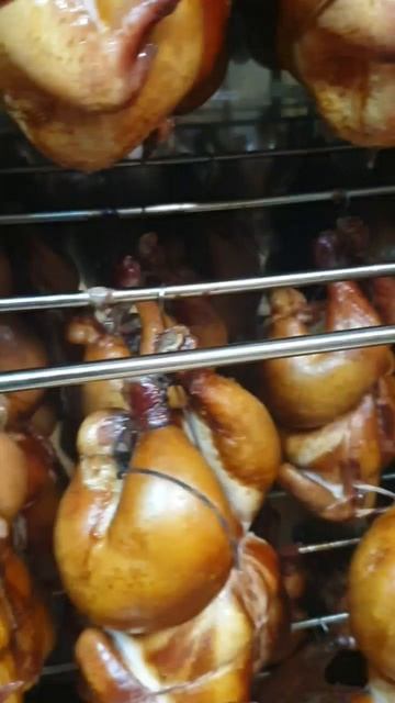 Производственная коптильня в действии🐔 #копчение #куры #shorts