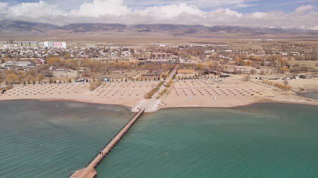 Экскурсия вокруг Иссык-Куля. 1 день 
Пирс в Балыкчи, Петроглифы.
Кыргызстан 🇰🇬 Гид Юрий Антропкин