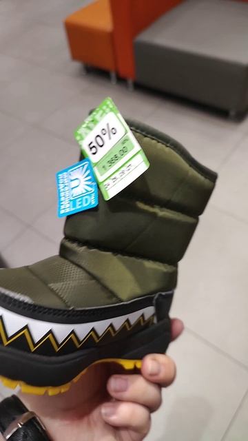 где обитают динозавры?
#дети #1000иоднатуфелька #динозавры #dinosaur  #обувь #модныепоказы #shoes