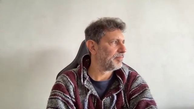 10-04-2025 Español - English - Russian