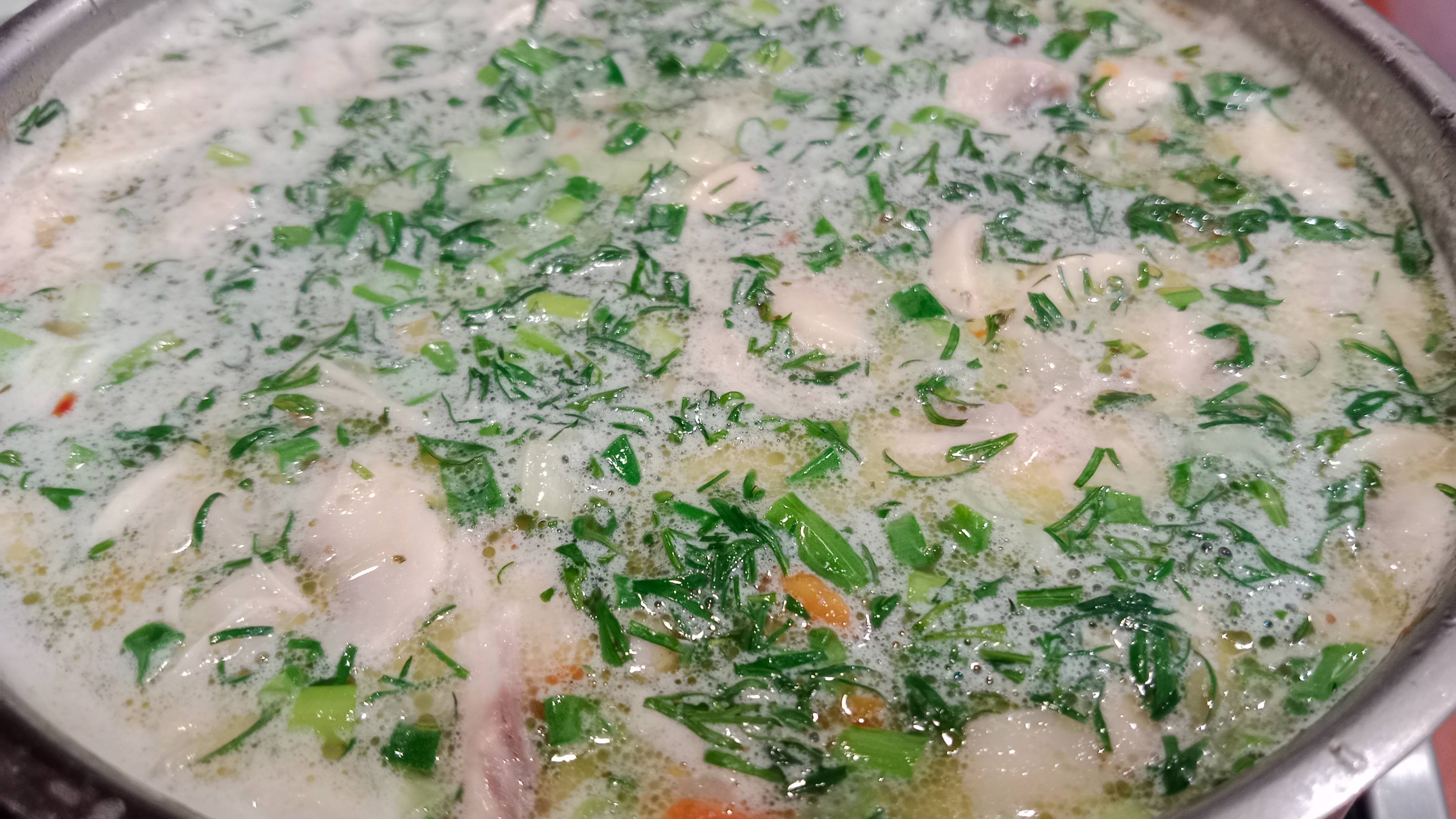 Суп сырный с грибами