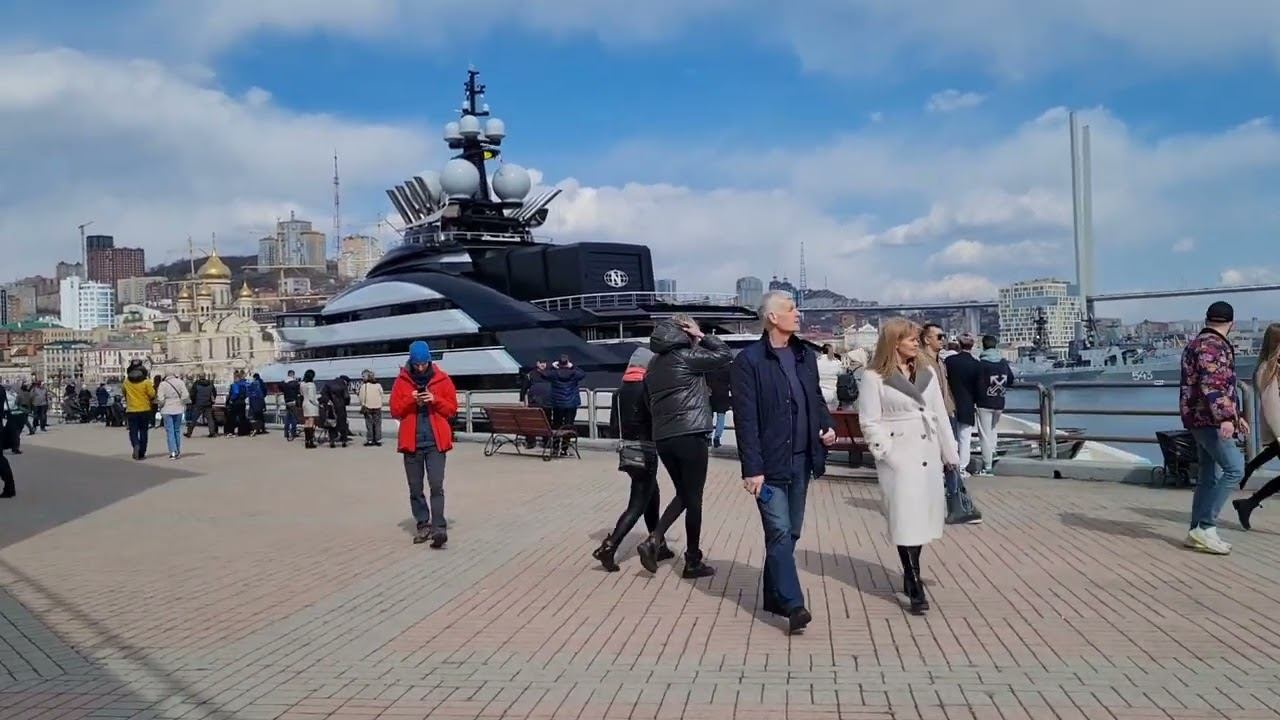 ЯХТА ОЛИГАРХА ВО ВЛАДИВОСТОКЕ 31.03.2022