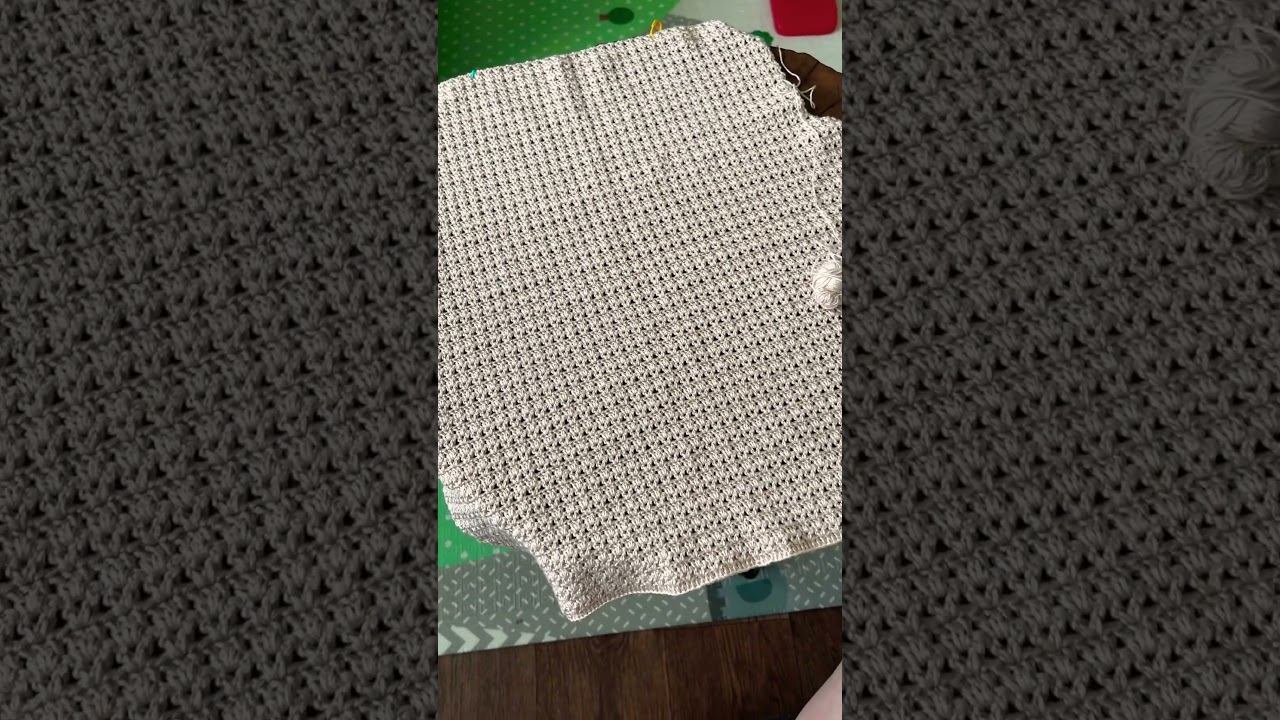 Блуза крючком простым и эффектным узором