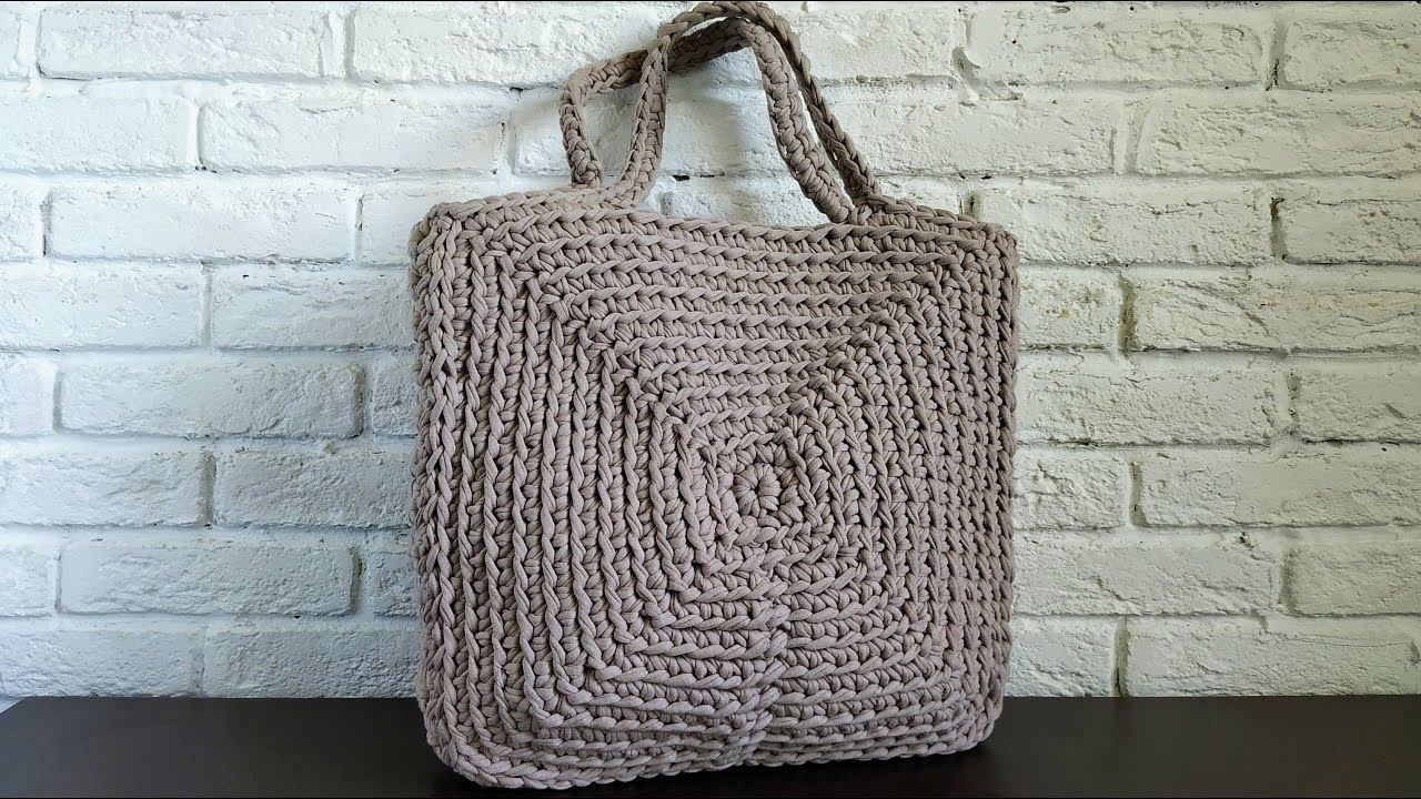 Сумка из трикотажной пряжи квадратная. Вязание крючком. Square bag of T Shirt yarn Crochet