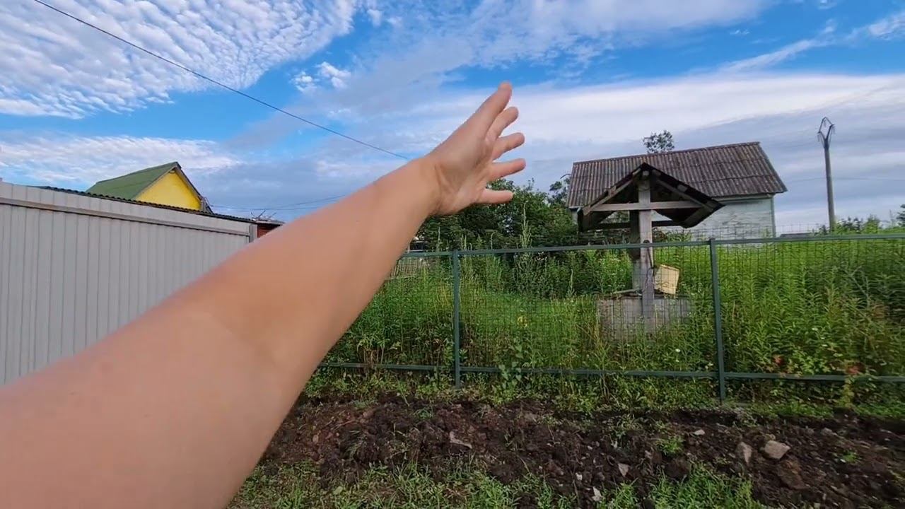 ГОТОВИМСЯ К ТАЙФУНУ ПОД КРАСИВЫМ НЕБОМ preparing for a typhoon