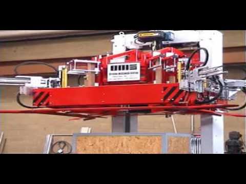 Упаковка продукции РЕТ лентой с использованием уголка машина RG06