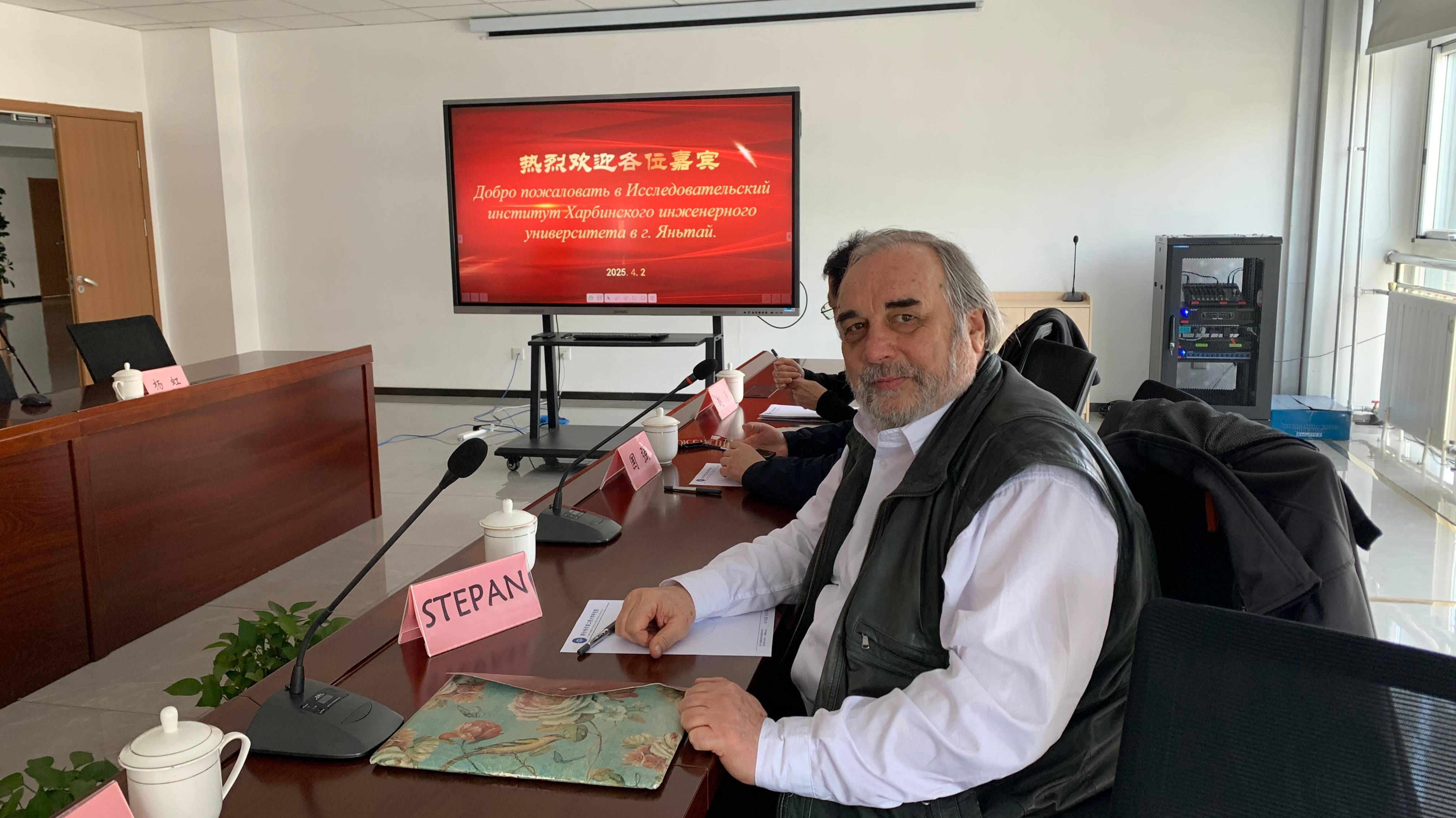 "Вне пространства" Степан Дуплий (читает О.Ахметова)