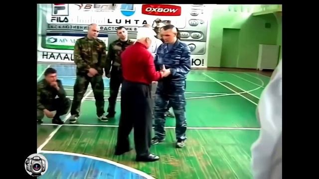 Алексей Алексеевич Кадочников объясняет принципы работы от захватов