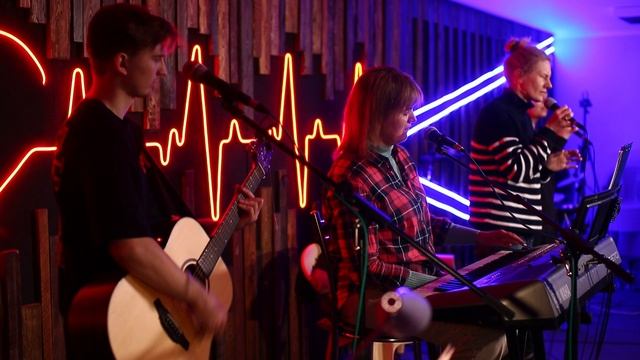 11.04.25 вечер хвалы и молитвы