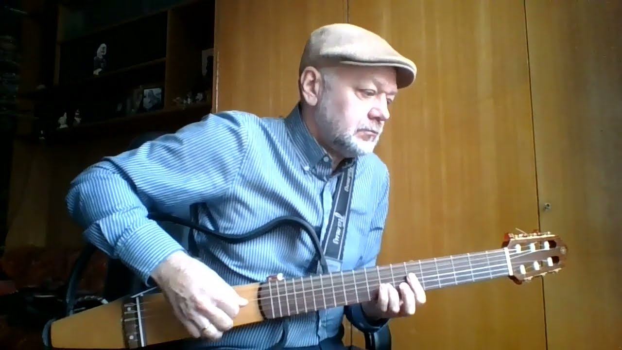 Зеркало (Юрий Антонов) на гитаре