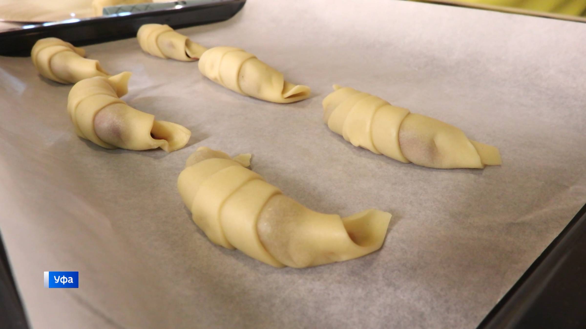 «Кулинарные старты»: приготовим рогалики с черемухой