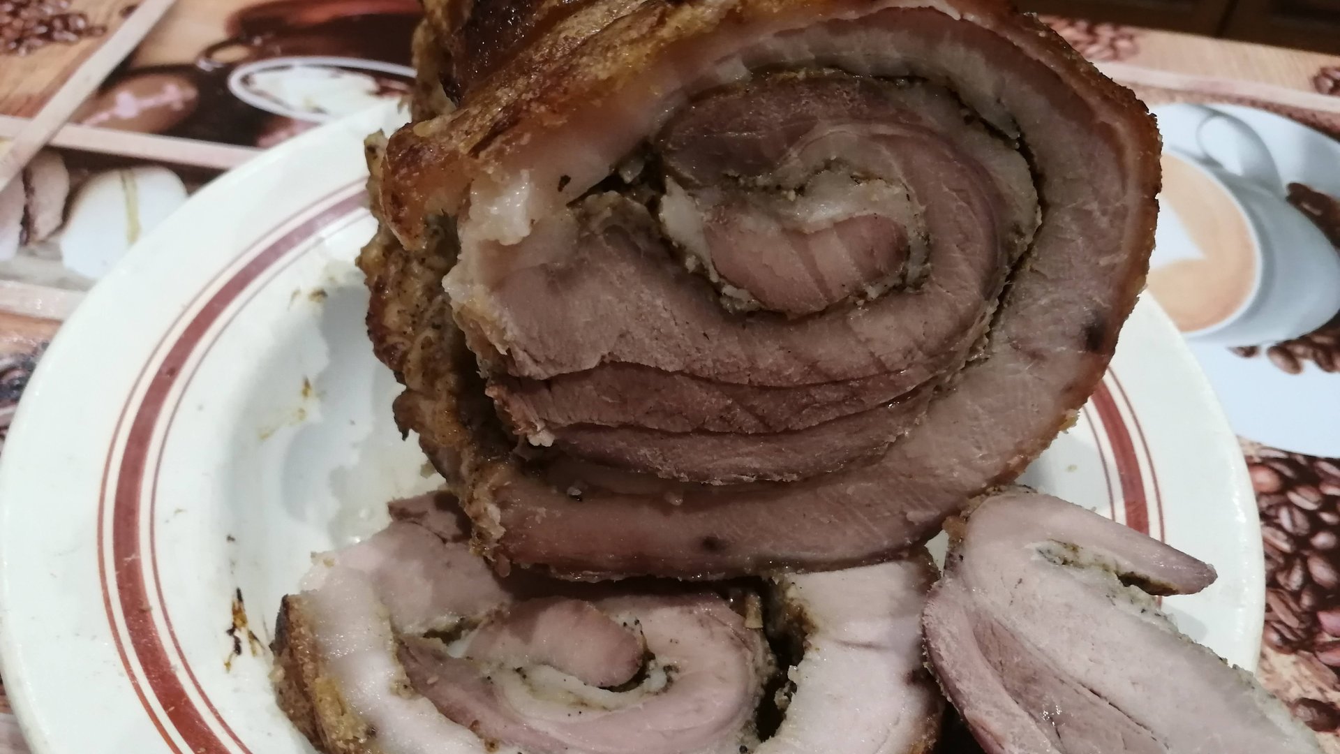 Как приготовить мясной рулет к Великой Пасхе.