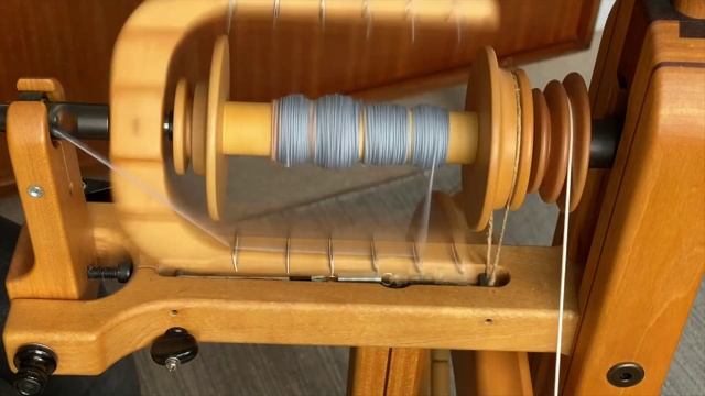 Самопрялка с шпулей