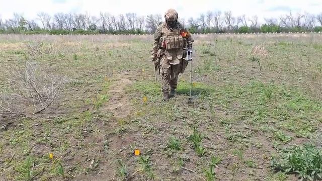 Маркировка прохода в минном поле.