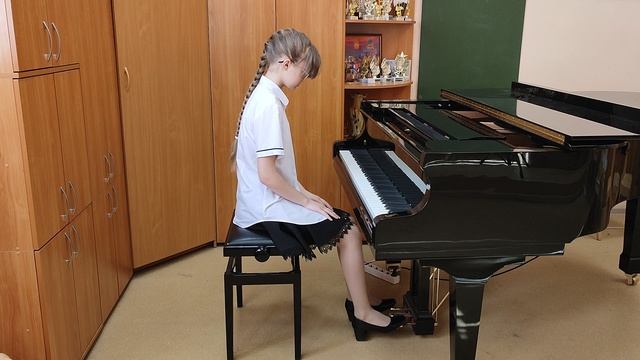 Волобуева Татьяна - Ф.Кулау Сонатина, Э.Григ "Песня сторожа"