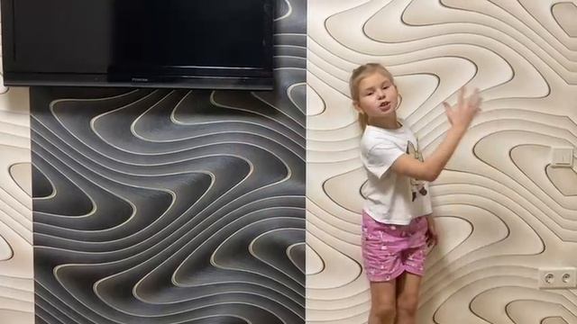 Вероника Иченцева рассказывает стихотворение Агнии Барто "Холодная весна".