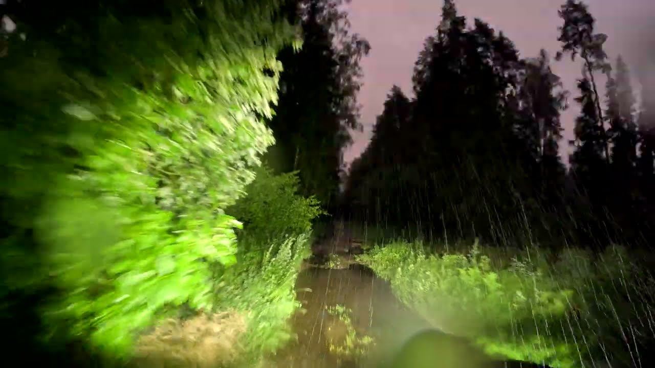 Вокруг Голубого озера, или когда идёт дождь. Маршрут выходного дня. 4k